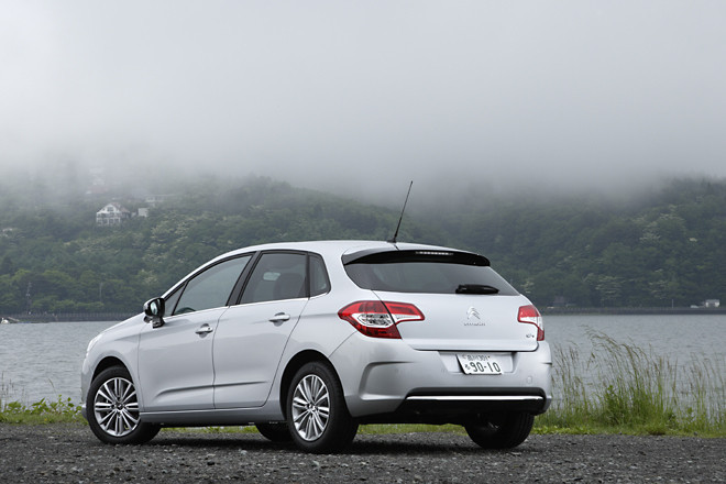 シトロエンC4 セダクション（FF/4AT）／エクスクルーシブ（FF/6AT）【試乗記】 の画像13枚 - webCG