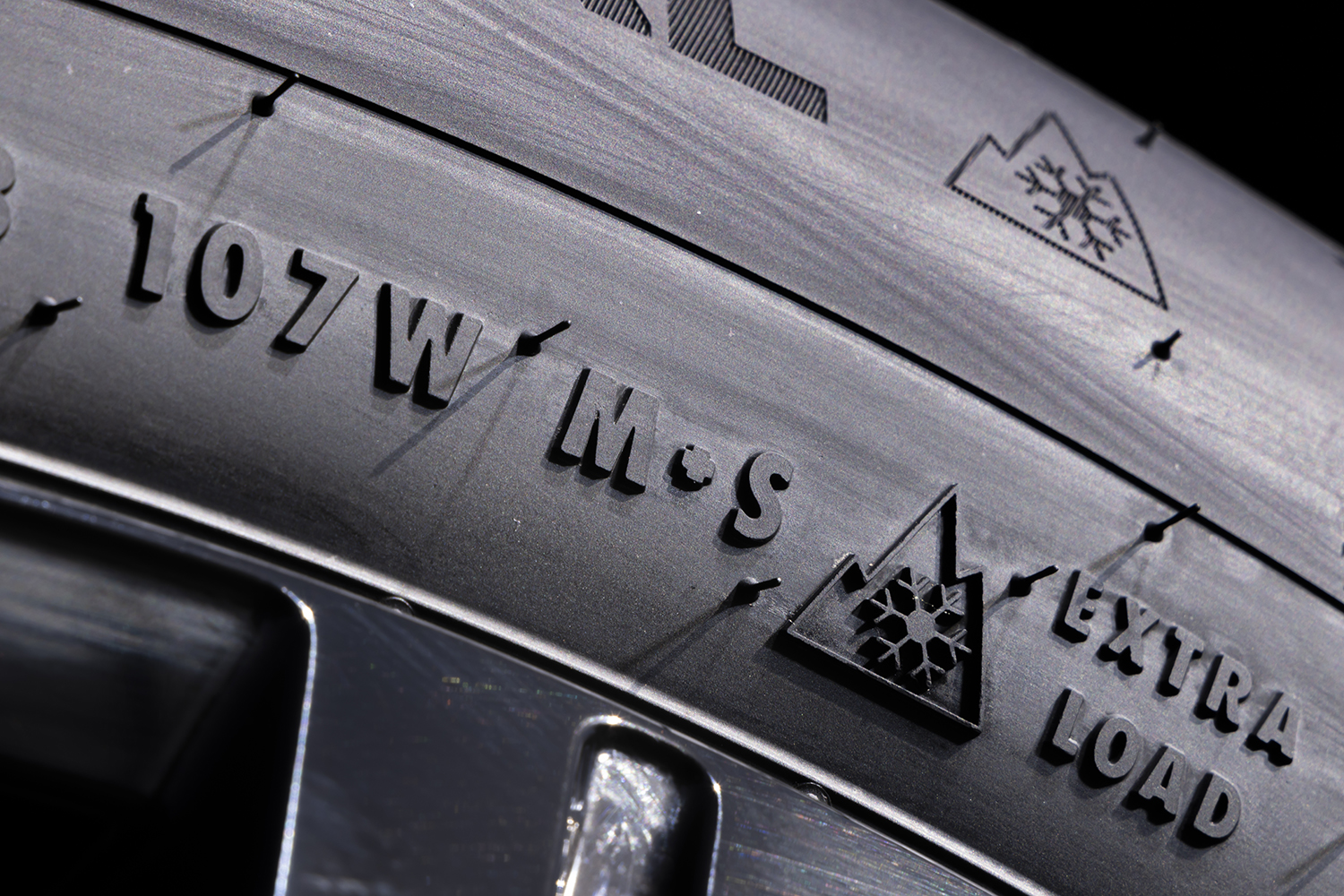 試せば分かるドイツの底力！ コンチネンタル「オールシーズン・コンタクト2」で雪道に挑む 【2024 Spring webCGタイヤセレクション＜AD＞】 - webCG