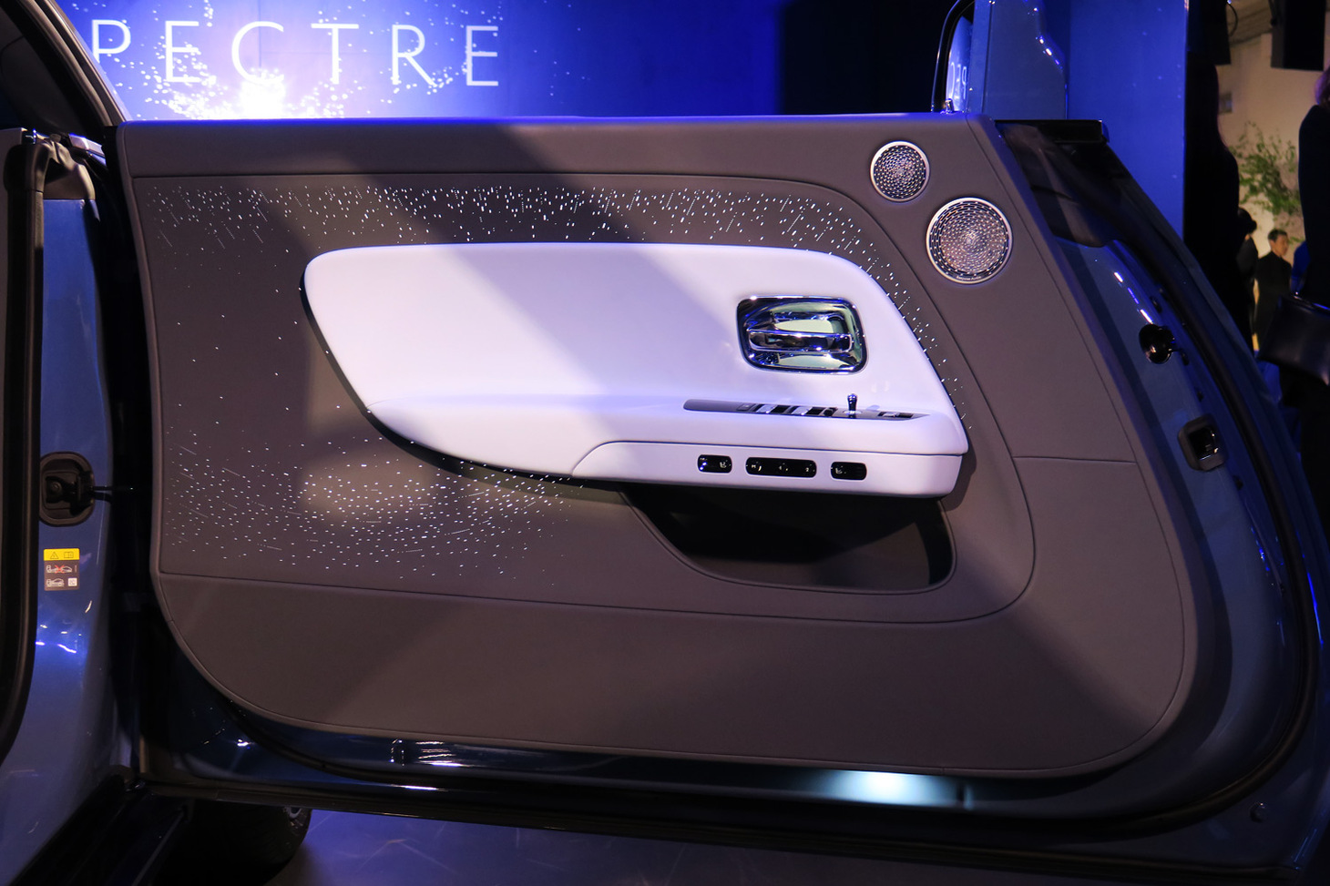 ロールス・ロイス・スペクター プロフェシー 内装・外装など65枚 【画像・写真】 - webCG