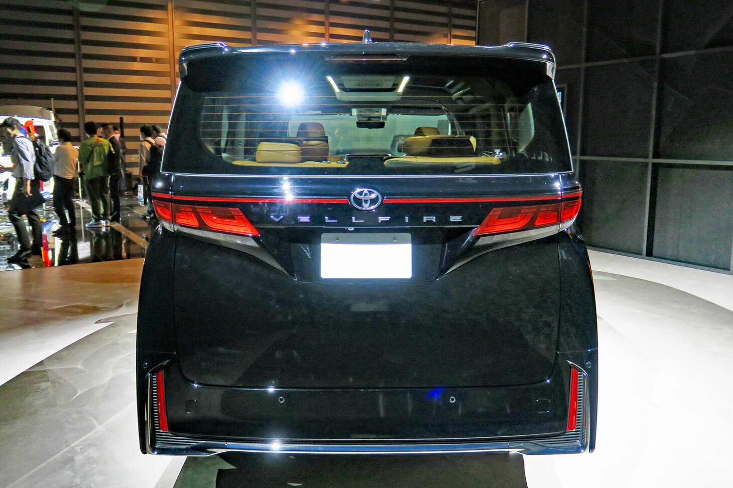 トヨタ・アルファード エグゼクティブラウンジ／ヴェルファイアZプレミア 内装・外装など77枚 【画像・写真】 - webCG