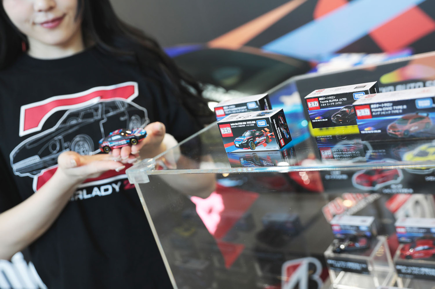 【東京オートサロン2025】コンパニオン・モデル名鑑（その1） ビジュアル13枚 【画像・写真】 - webCG