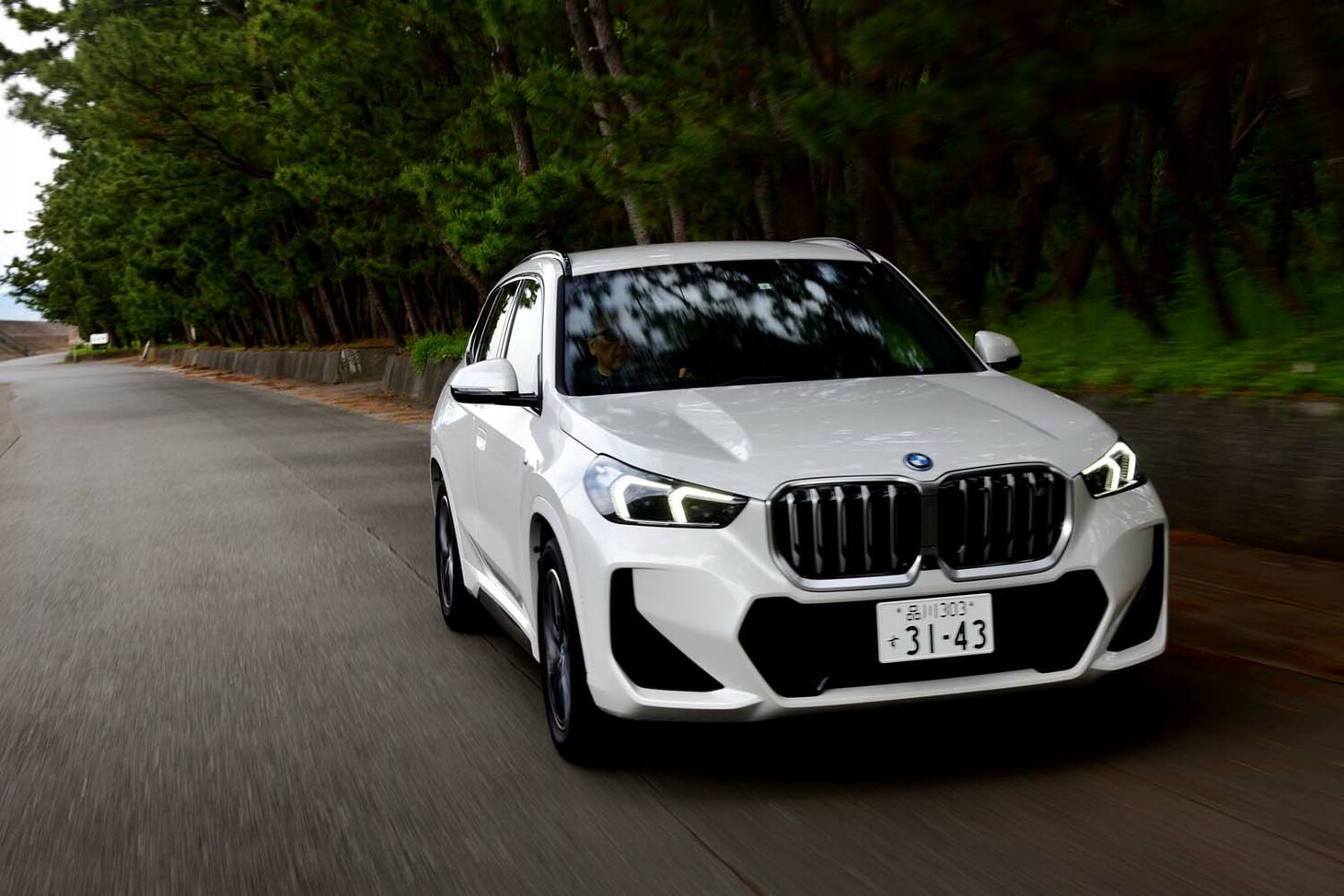 BMW iX1 xDrive30 Mスポーツ（4WD）【試乗記】 今が収穫期 - webCG