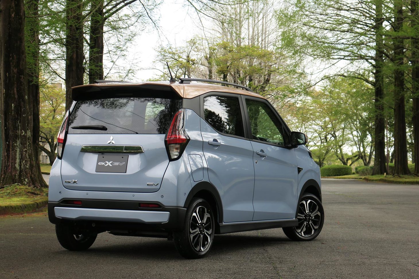 三菱eKクロスEV P 内装・外装など73枚 【画像・写真】 - webCG