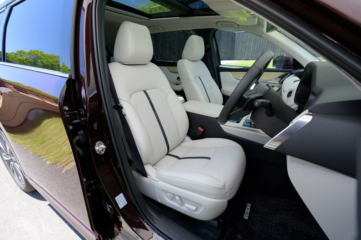 マツダCX-80 XD Sパッケージ／CX-80 XDハイブリッド エクスクルーシブモダン／CX-80 XDハイブリッド プレミアムモダン 内装・外装など75枚 【画像・写真】 - webCG