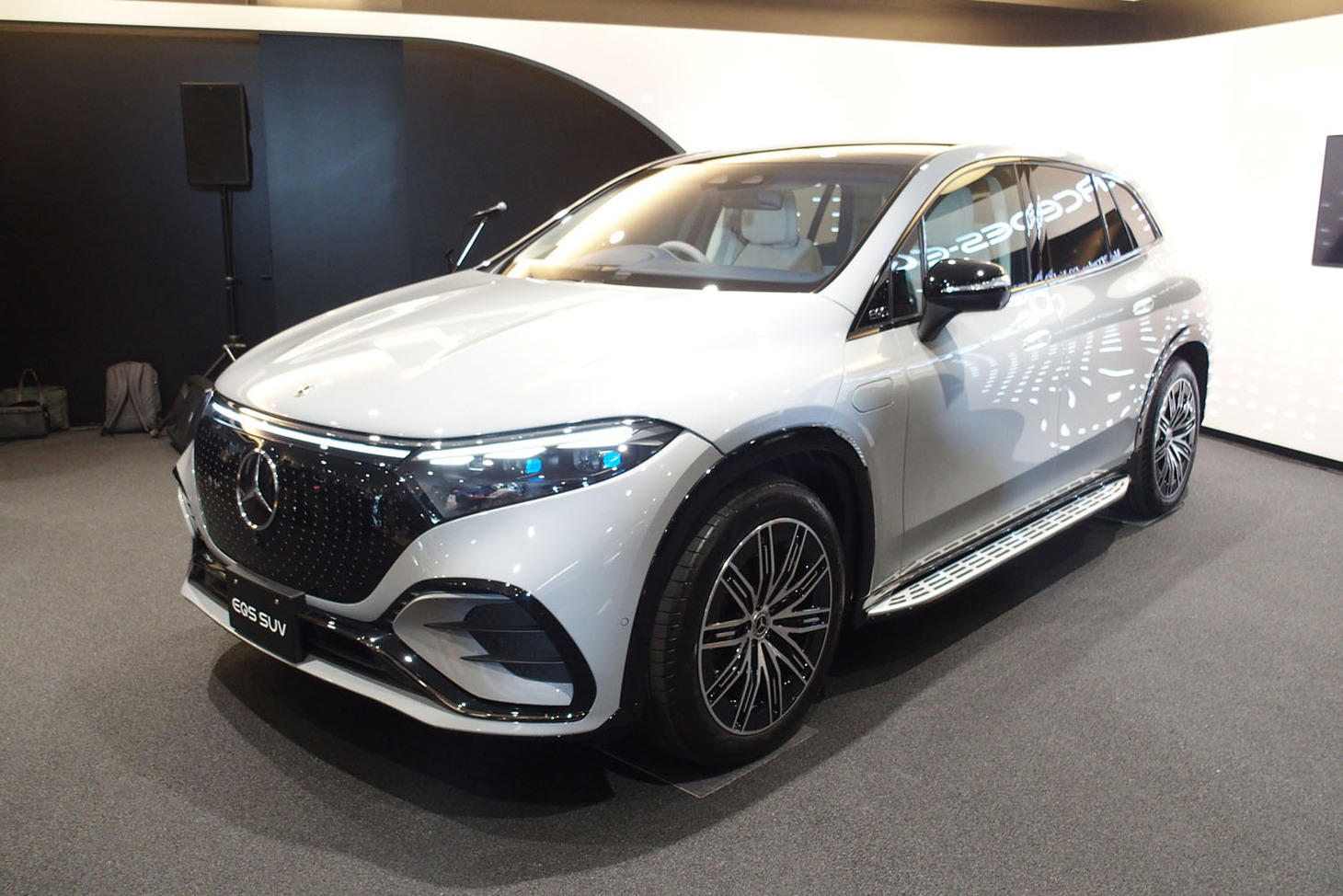メルセデス・ベンツEQS SUV 内装・外装など72枚 【画像・写真】 - webCG