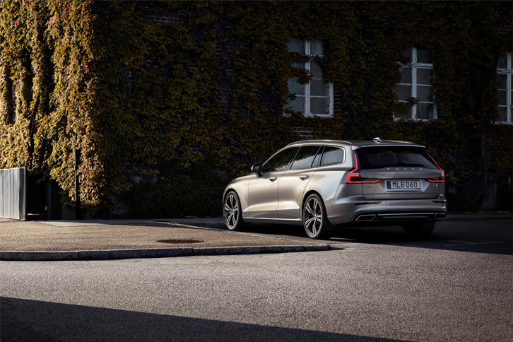 ボルボV60 内装・外装など70枚 【画像・写真】 - webCG