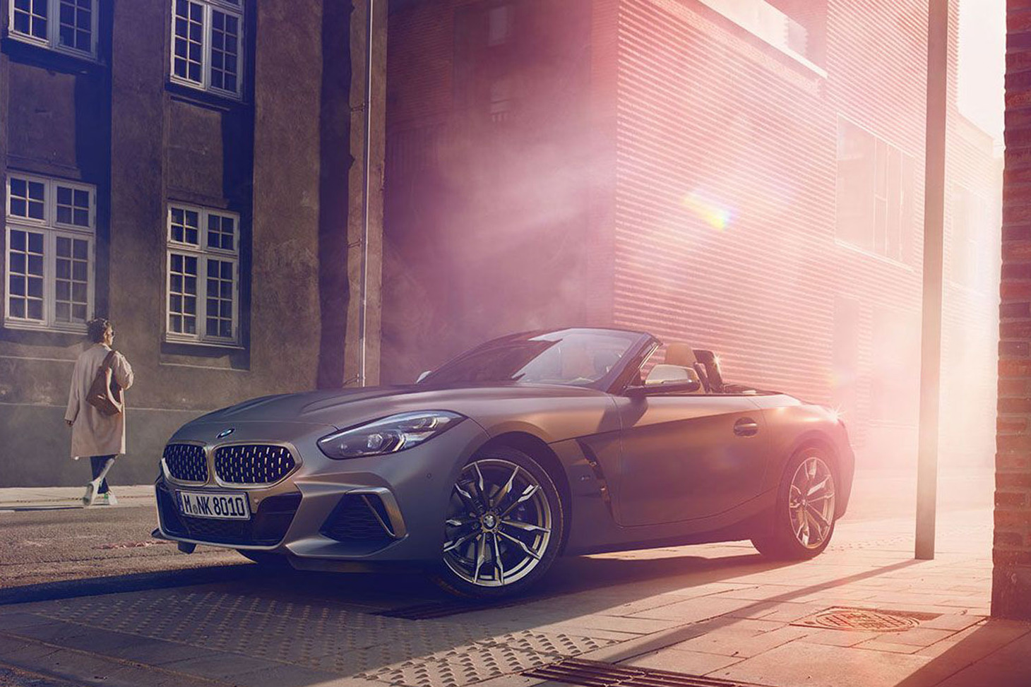 新型「BMW Z4」導入記念の限定モデル「フローズングレー」発売 【ニュース】 の画像1枚 - webCG