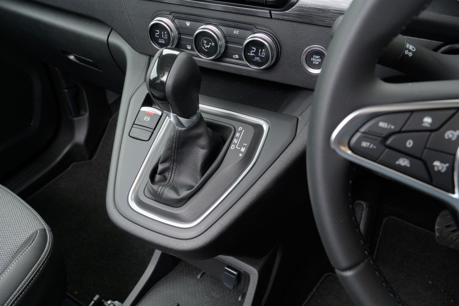 ルノー・カングー クレアティフ ディーゼル（FF/7AT）【試乗記】 の画像20枚 - webCG