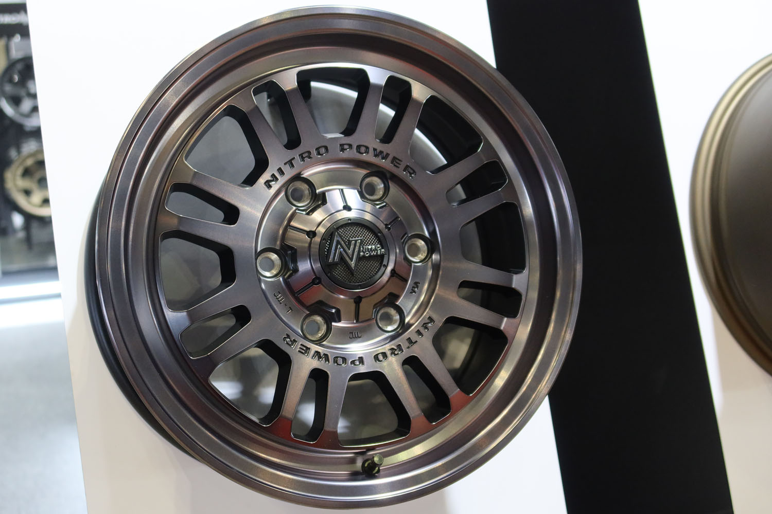 こだわりの逸品 MIDホイールを知る 【安全・安心のものづくりを目指して＜AD＞】 - webCG