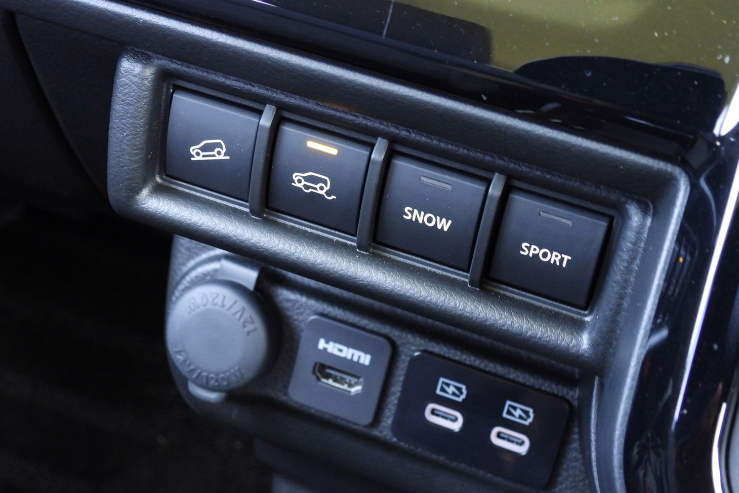 スズキ・クロスビー ハイブリッドMZ 内装・外装など88枚 【画像・写真】 - webCG