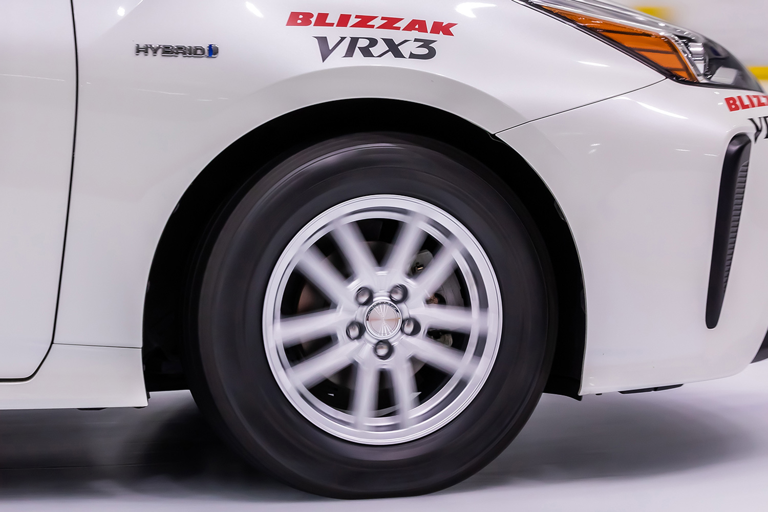 SUVサイズも登場！ 「ブリヂストン・ブリザックVRX3」の強さの秘訣に迫る 【キーマンが語るBRIDGESTONE BLIZZAK VRX3の真価＜AD＞】 - webCG