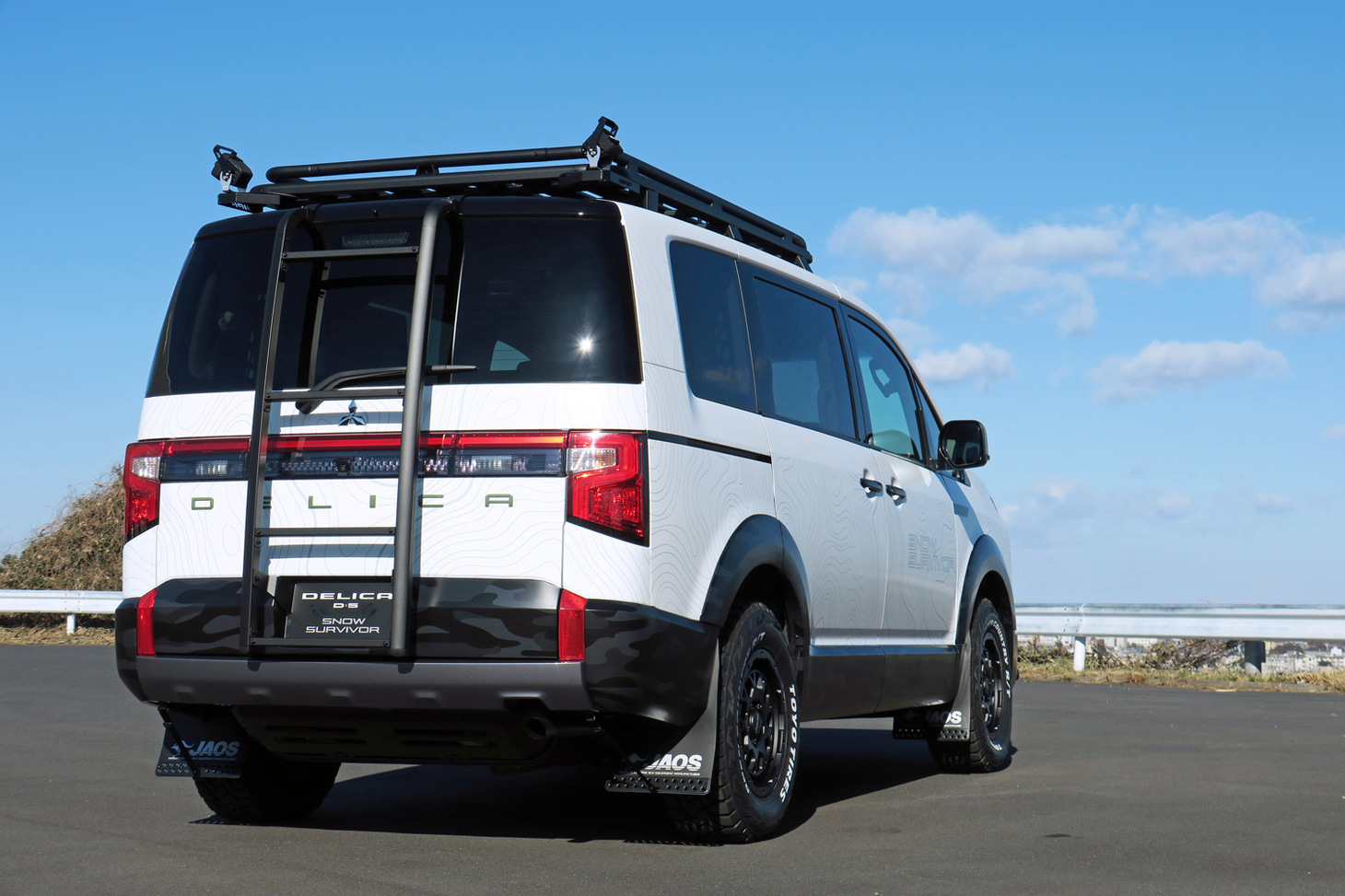 三菱デリカミニ／デリカD：5 SNOW SURVIVOR 内装・外装など42枚 【画像・写真】 - webCG