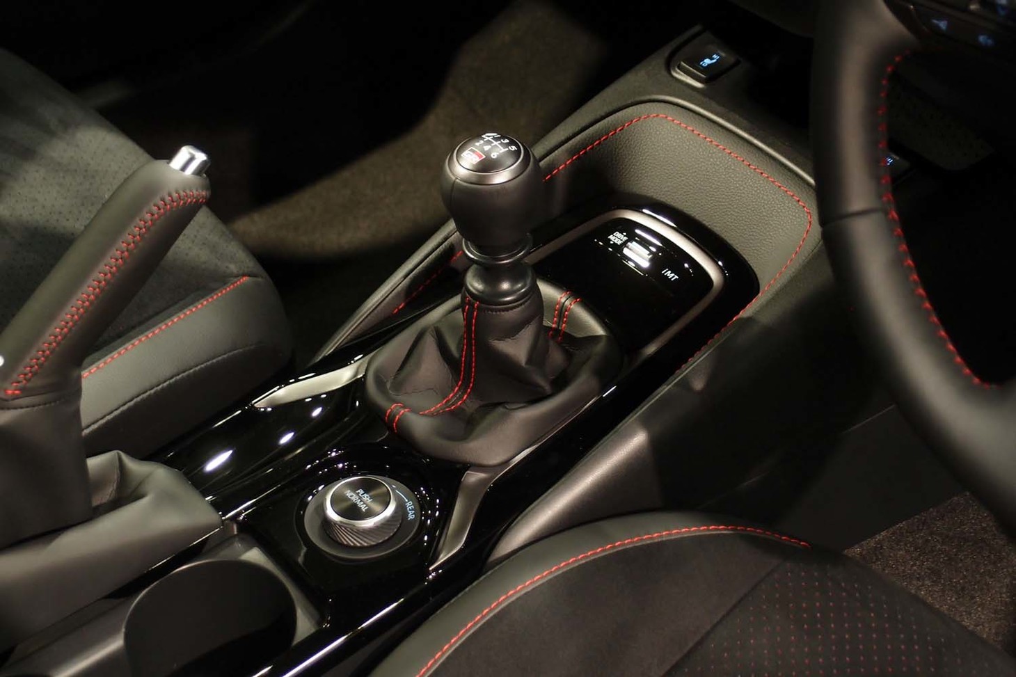 トヨタGRカローラRZ／GRカローラ モリゾウエディション 内装・外装など35枚 【画像・写真】 - webCG