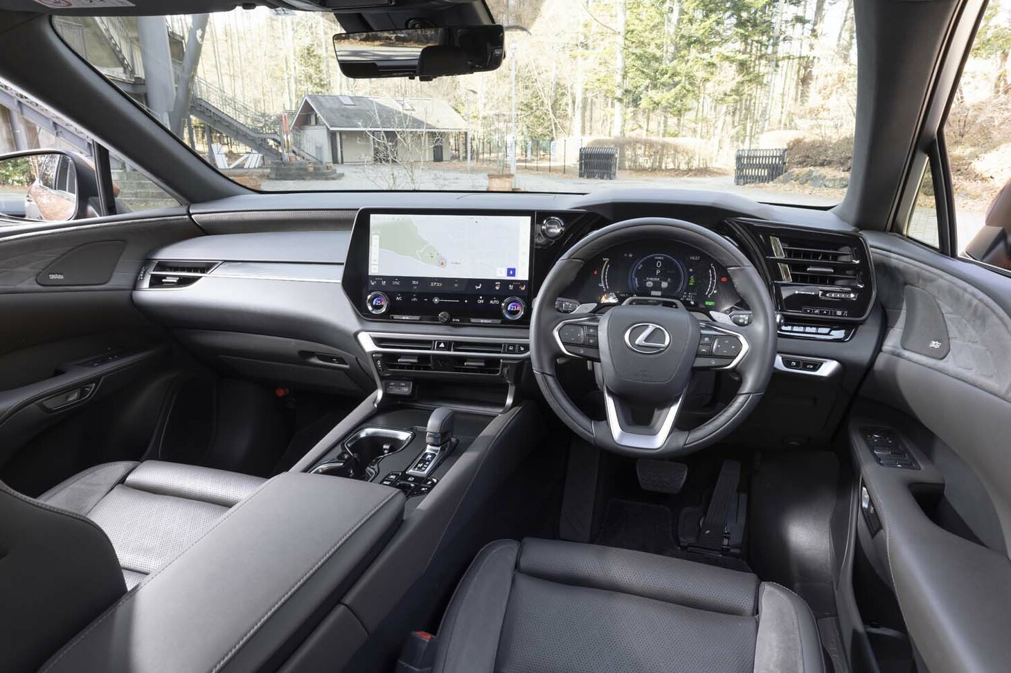 レクサスRX450h＋“バージョンL”（4WD/CVT）【試乗記】 の画像17枚 - webCG