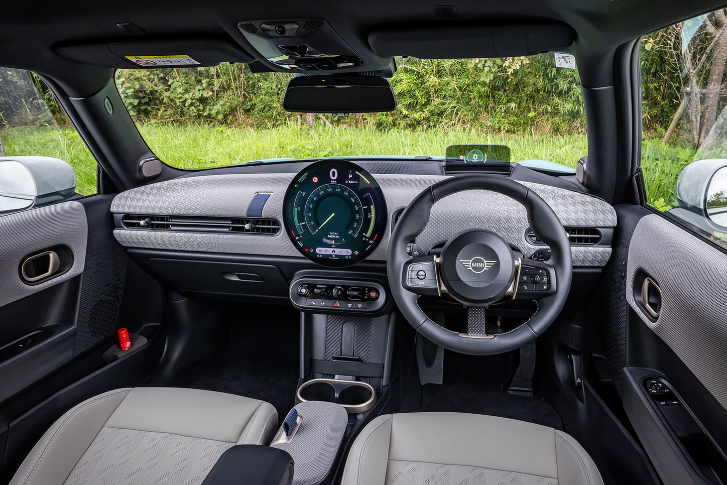 MINIクーパー3ドアS (FF/7AT)【試乗記】 の画像21枚 - webCG