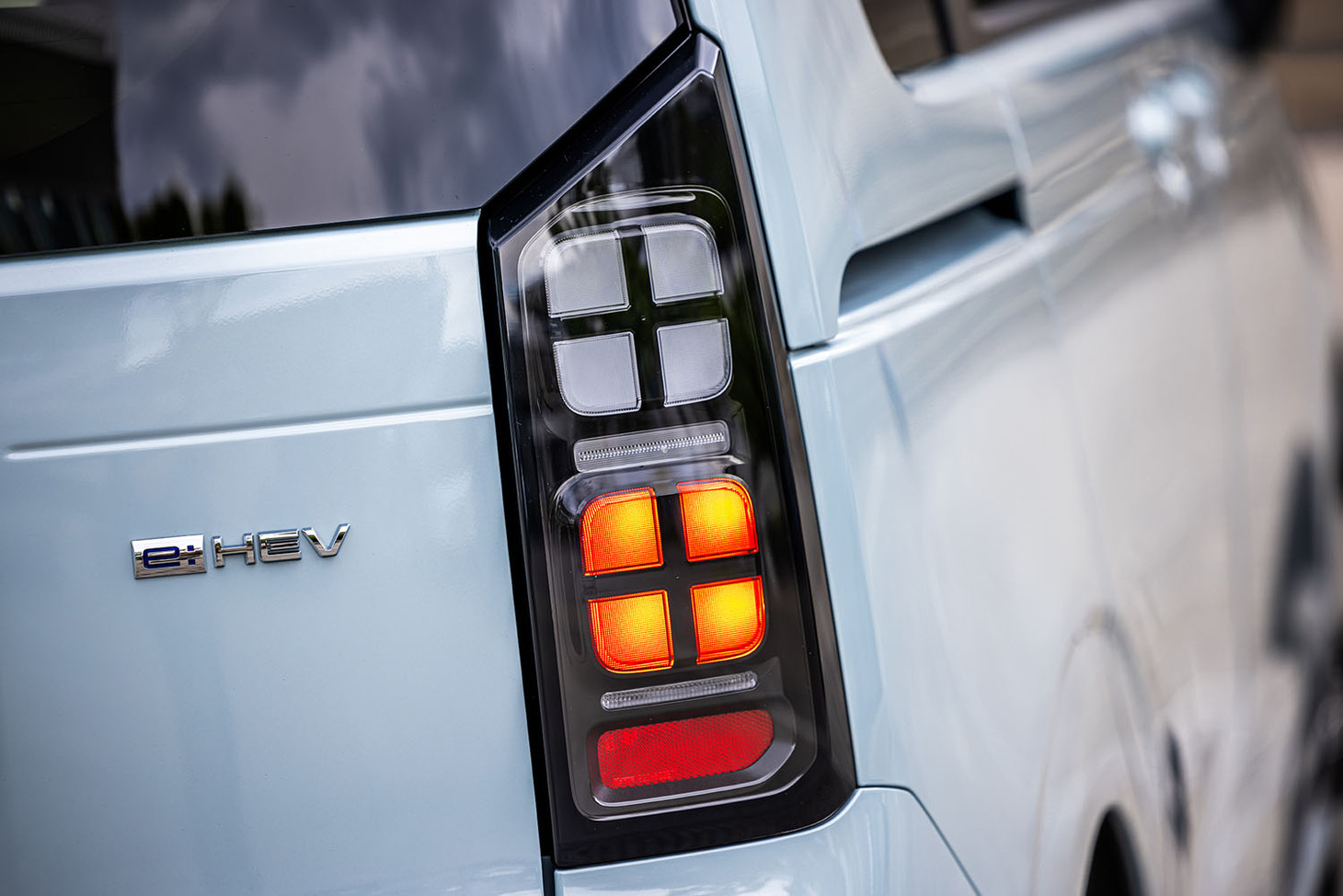 ホンダ・フリードe：HEVクロスター（4WD）／フリードe：HEVエアーEX（FF）【試乗記】 の画像22枚 - webCG