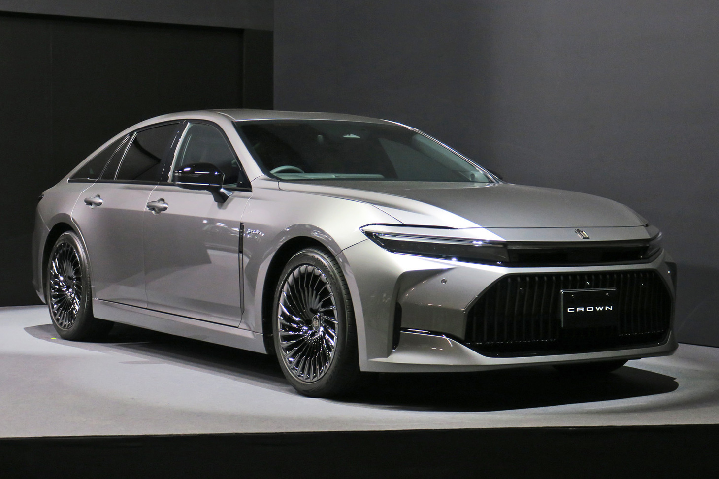 【徹底解説】新型トヨタ・クラウン セダン 【ニューモデルSHOWCASE】 の画像25枚 - webCG