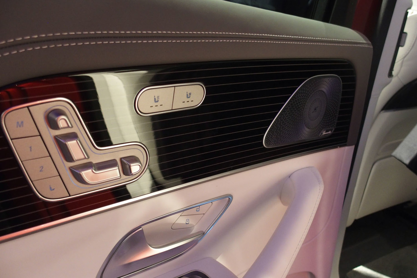 メルセデス・マイバッハSクラス／マイバッハGLS 内装・外装など51枚 【画像・写真】 - webCG