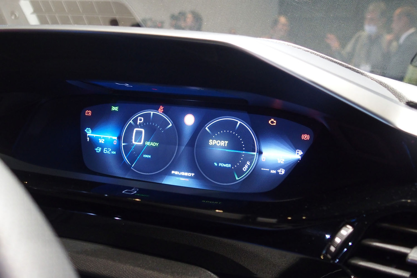 プジョー408 内装・外装など66枚 【画像・写真】 - webCG