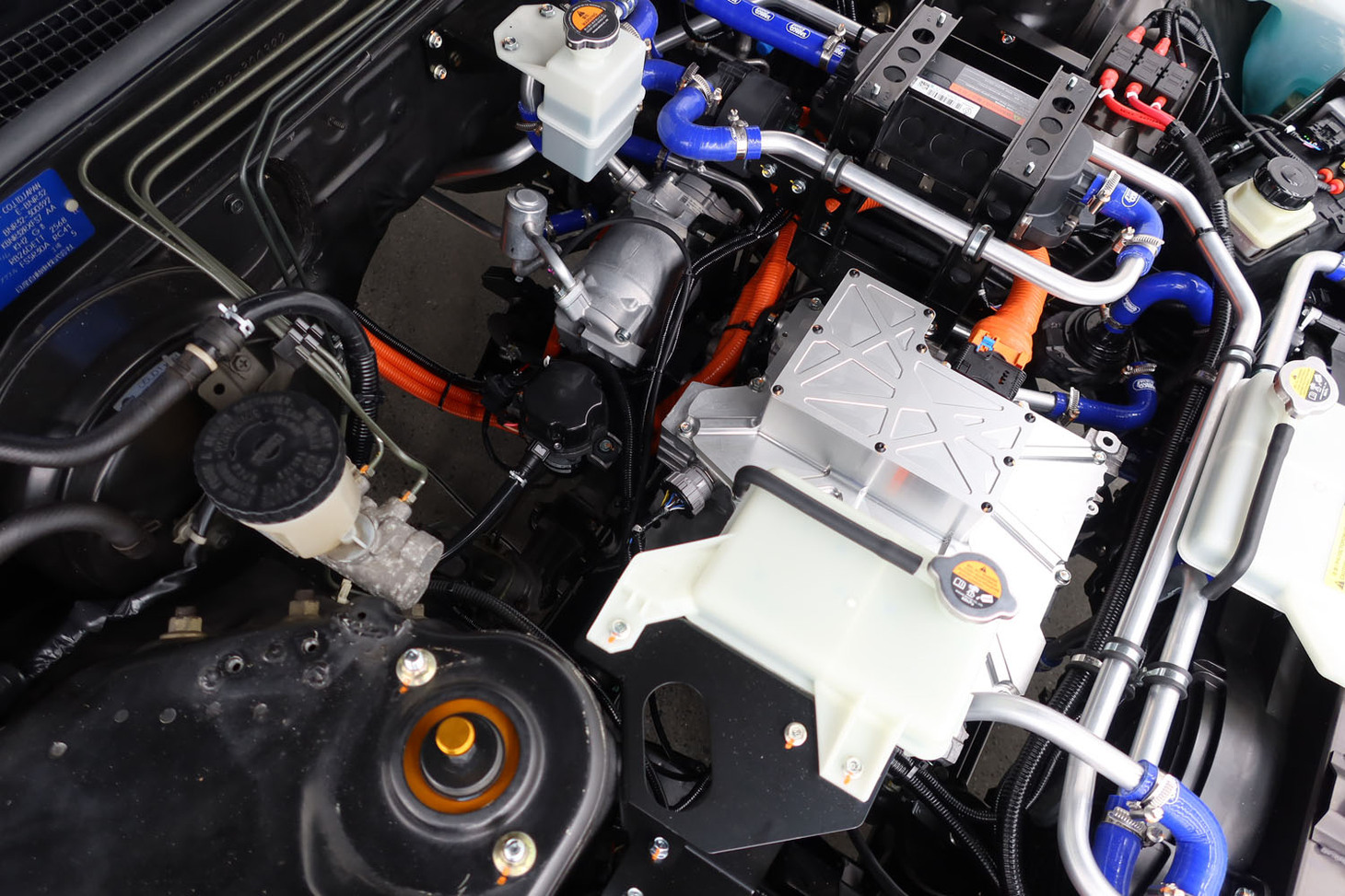 日産R32EV（R32型スカイラインGT-R EVコンバージョンモデル） 内装・外装など49枚 【画像・写真】 - webCG