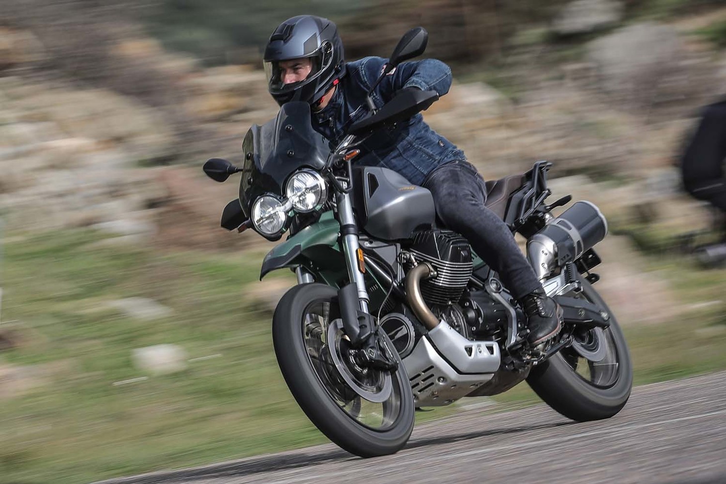 モト・グッツィV85 TT／V85 TTトラベル／V85 TT 100周年記念スペシャルエディション 内装・外装など32枚 【画像・写真】 - webCG