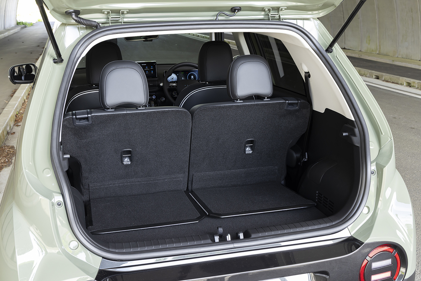 ヒョンデ・インスター ラウンジ（FWD）【試乗記】 の画像22枚 - webCG