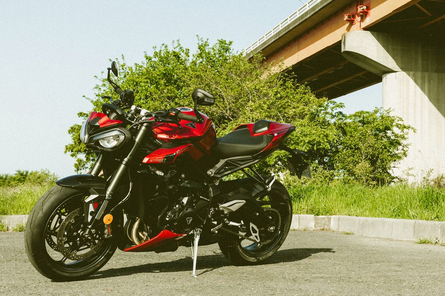 トライアンフ・ストリートトリプル765 RS（6MT）【レビュー】 の画像16枚 - webCG