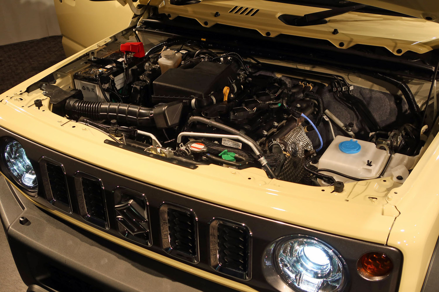 「スズキ・ジムニー ノマド」発表会の会場から 内装・外装など44枚 【画像・写真】 - webCG