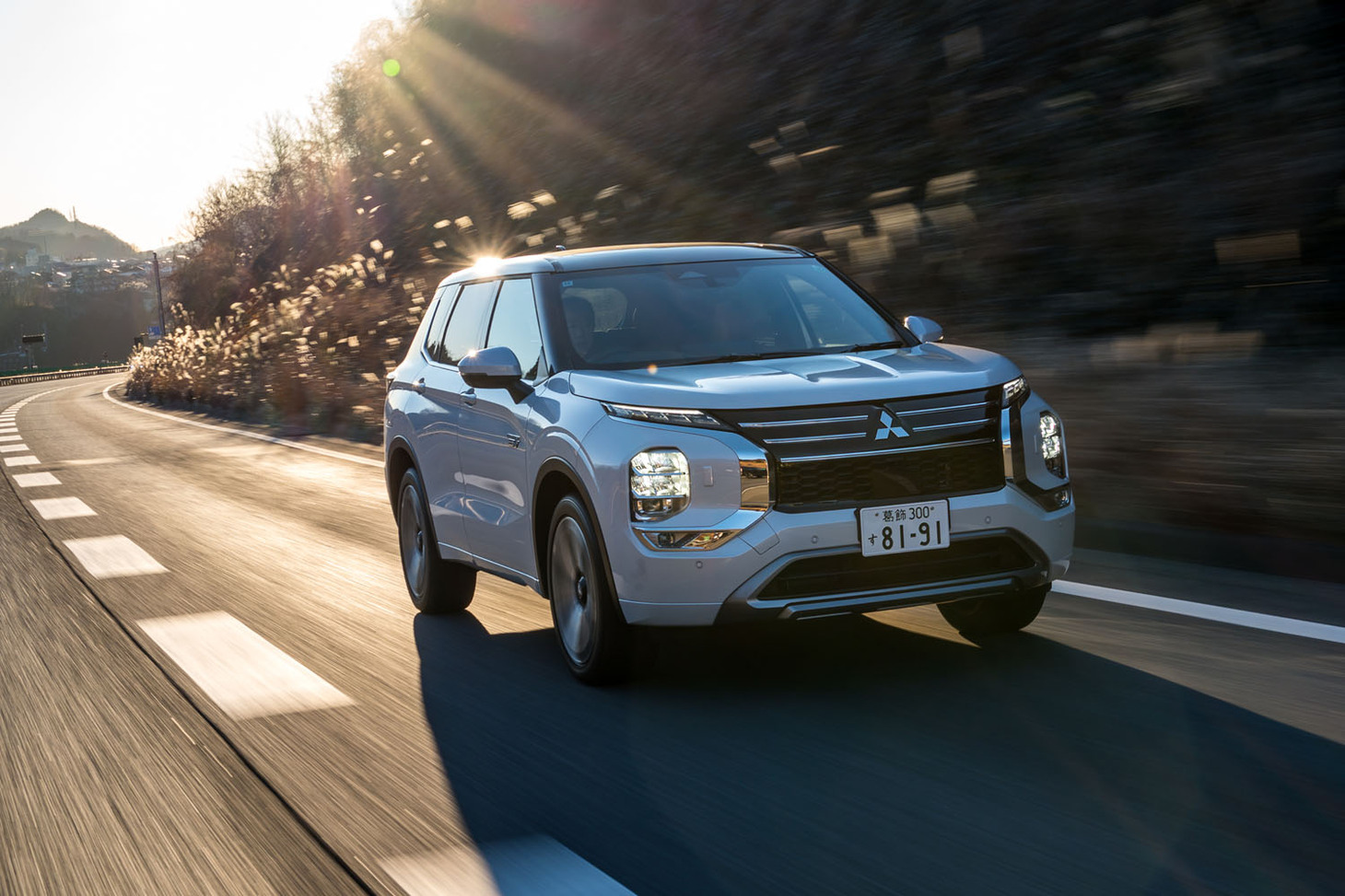 三菱アウトランダーPエグゼクティブパッケージ（4WD）【試乗記】 の画像19枚 - webCG