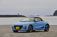 ホンダS660 α（MR/CVT）／ホンダS660 α（MR/6MT）【試乗記】 都合のいいスポーツカー - webCG