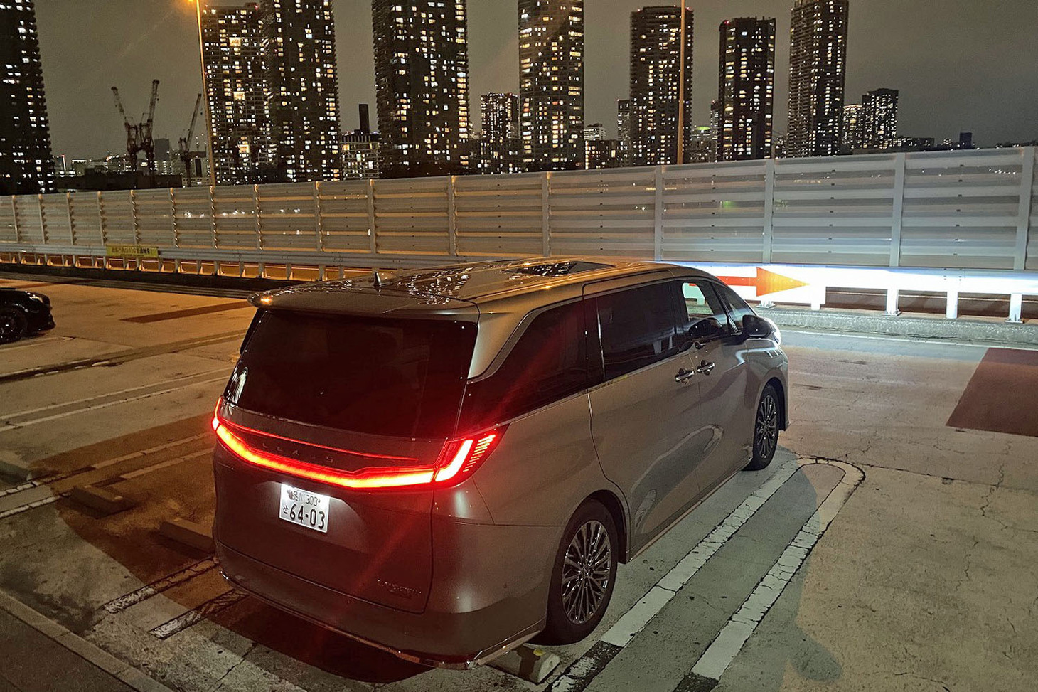 第285回：2000万円の護送車 【カーマニア人間国宝への道】 の画像12枚 - webCG