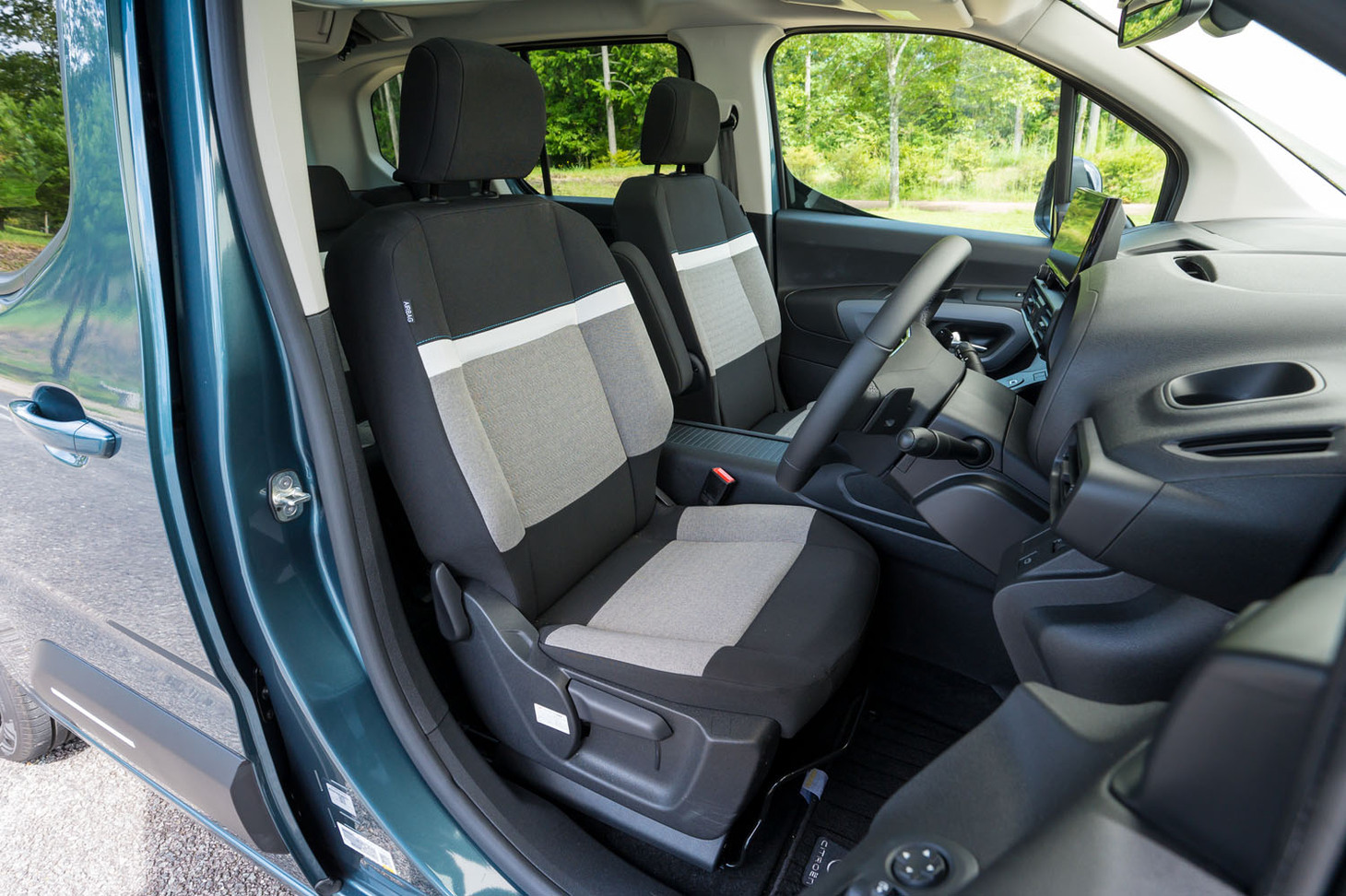 シトロエン・ベルランゴMAX BlueHDi（FF/8AT）【試乗記】 の画像21枚 - webCG