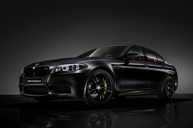 10台限定の黒い「BMW M5」が登場 【ニュース】 の画像3枚 - webCG