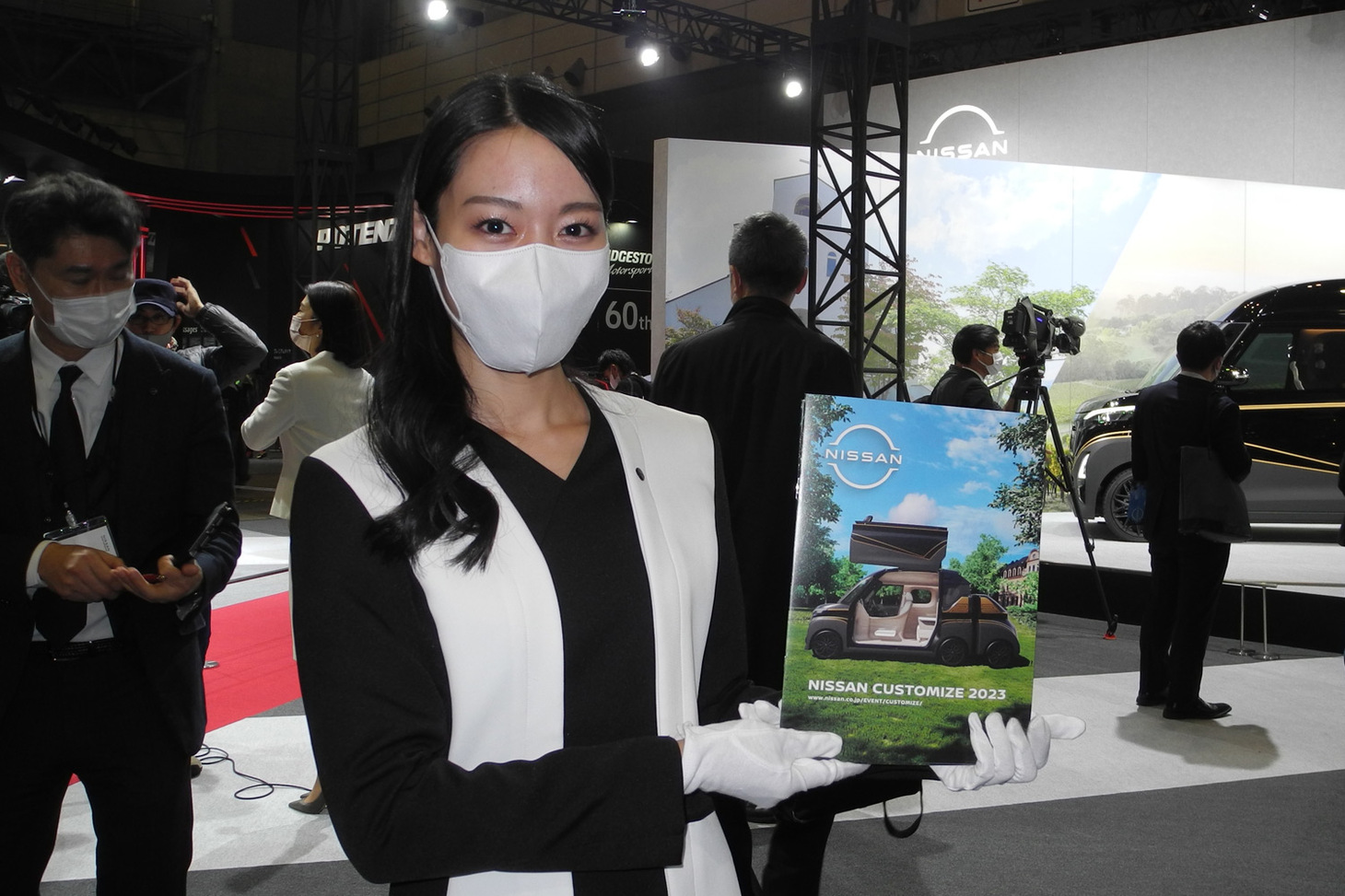 【東京オートサロン2023】 コンパニオン名鑑（その11） ビジュアル23枚 【画像・写真】 - webCG