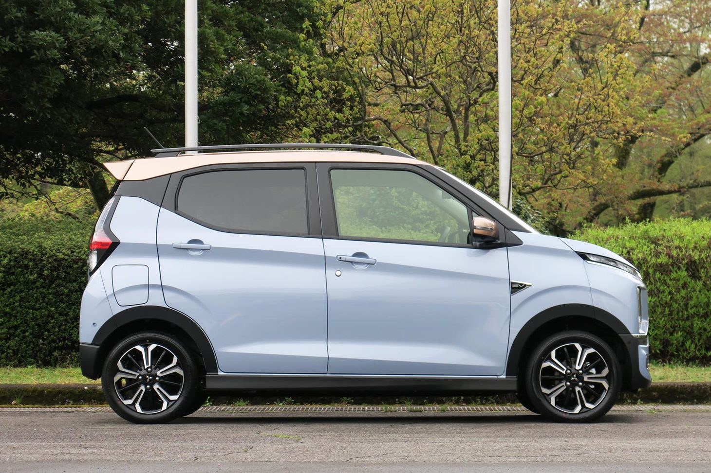 三菱eKクロスEV P 内装・外装など73枚 【画像・写真】 - webCG