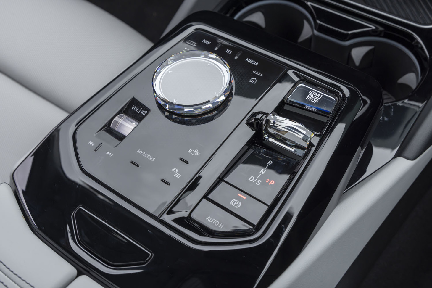 BMW 523iエクスクルーシブ（FR/8AT）【試乗記】 の画像19枚 - webCG