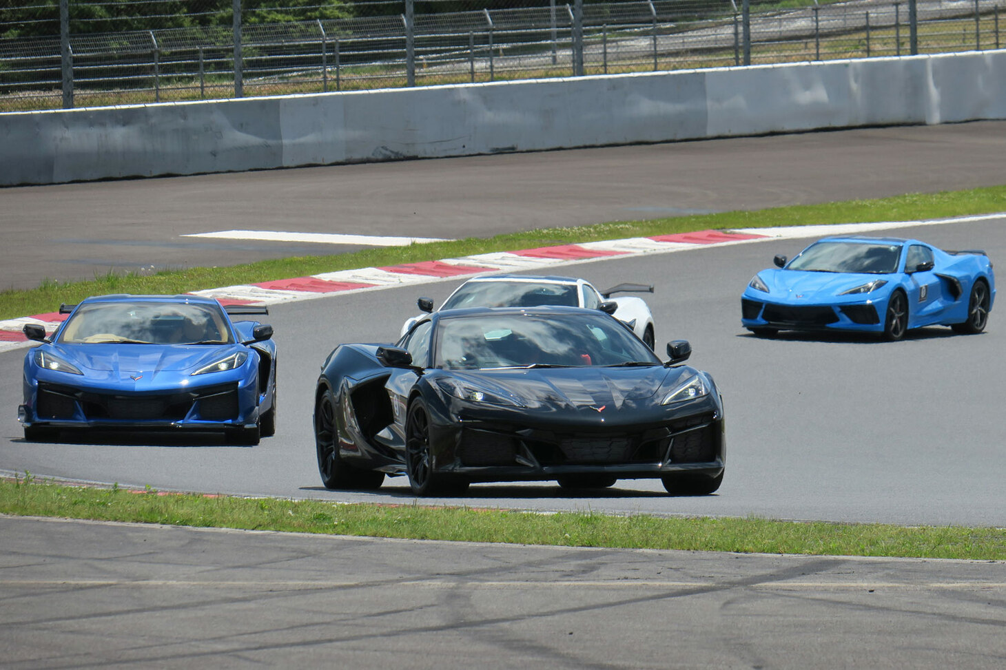 シボレー・コルベットZ06 内装・外装など45枚 【画像・写真】 - webCG