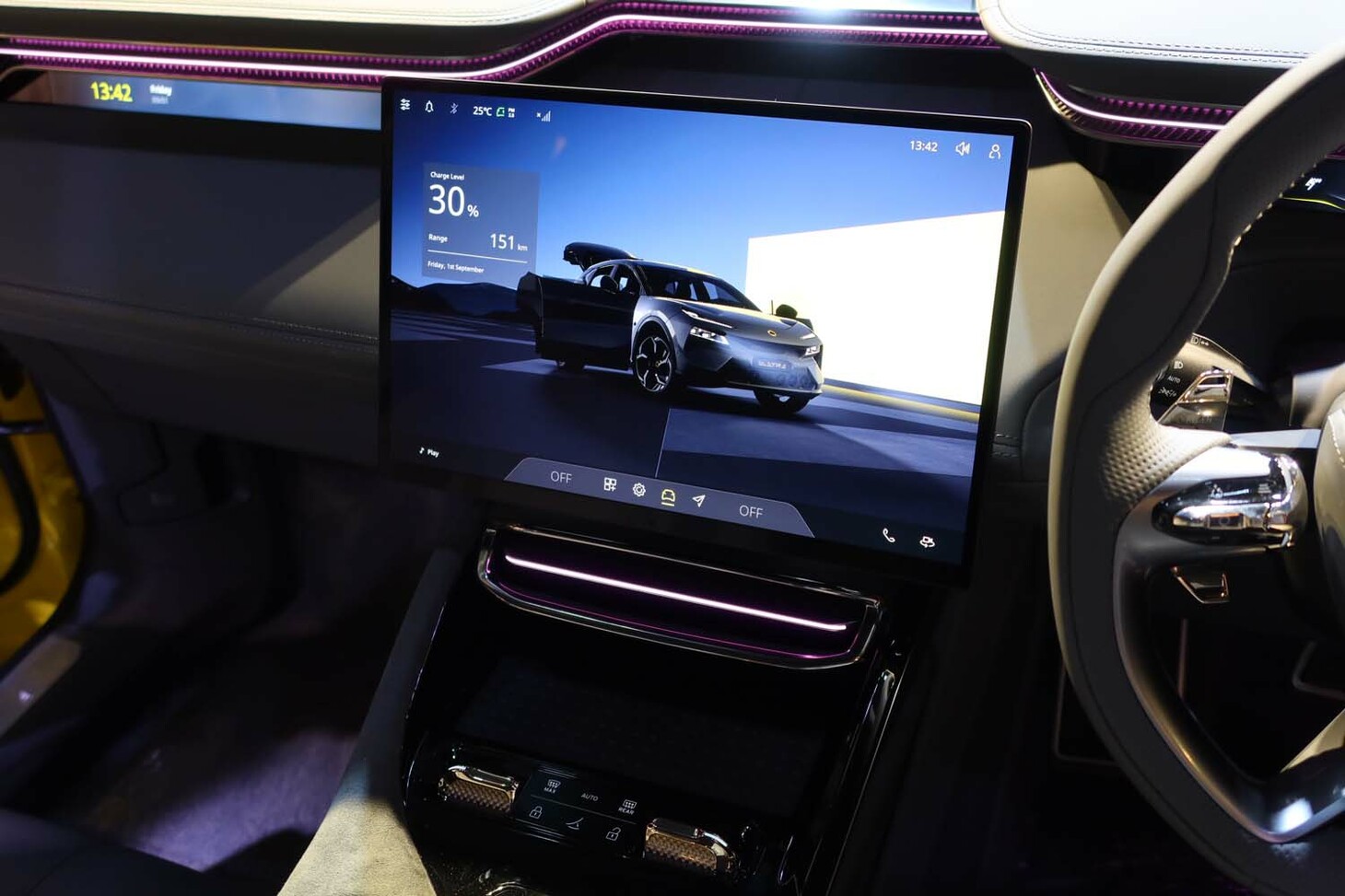 ロータス・エレトレS／エレトレR 内装・外装など70枚 【画像・写真】 - webCG