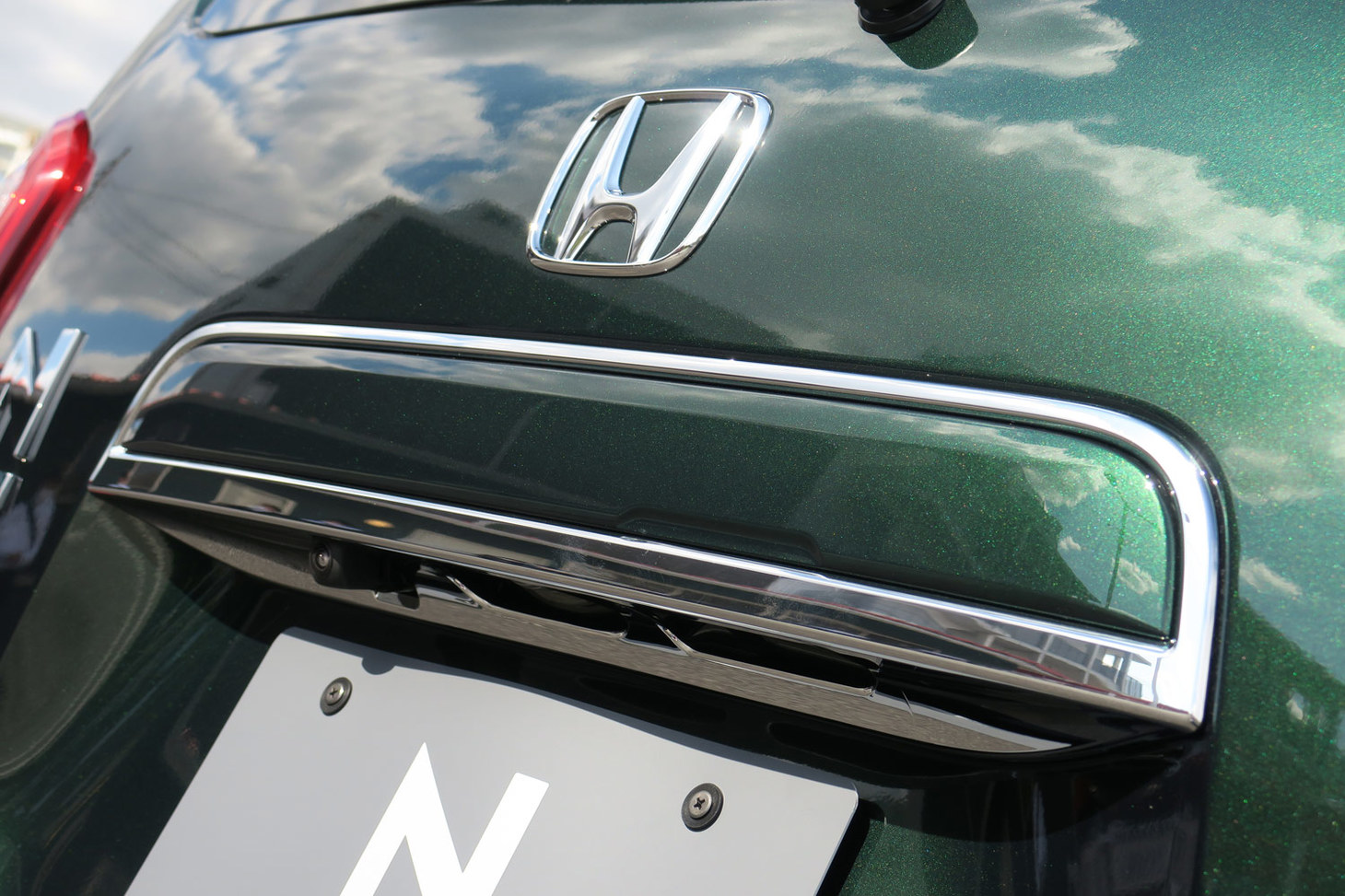 ホンダN-WGN Lスタイル＋ ビター／N-WGNカスタムL・ターボ／N-WGN L 内装・外装など48枚 【画像・写真】 - webCG