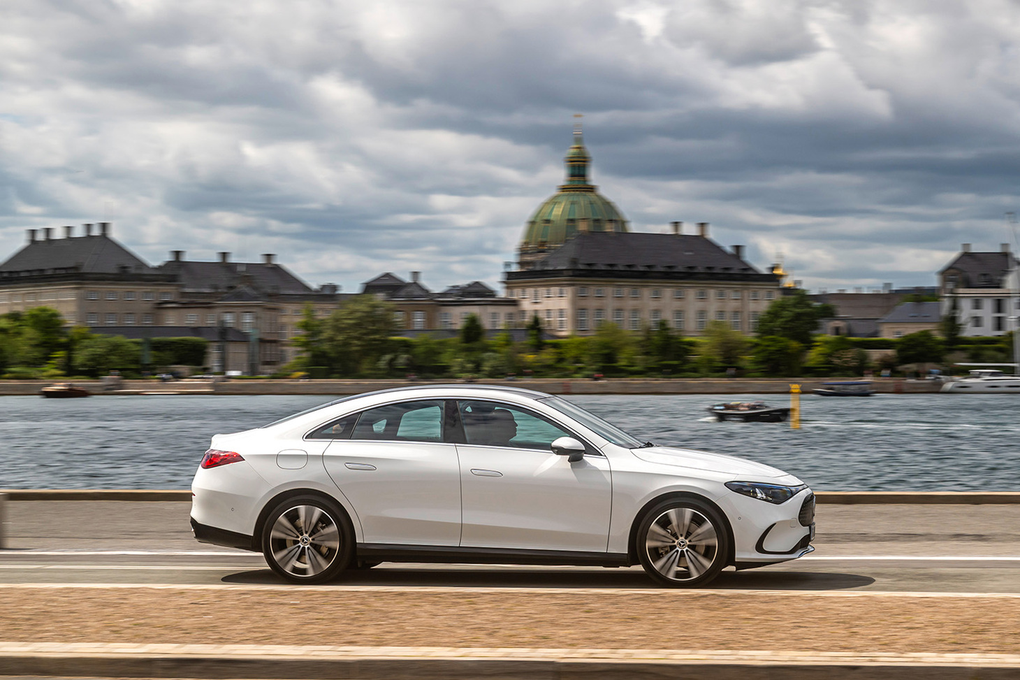 メルセデス・ベンツCLA【海外試乗記】 の画像21枚 - webCG