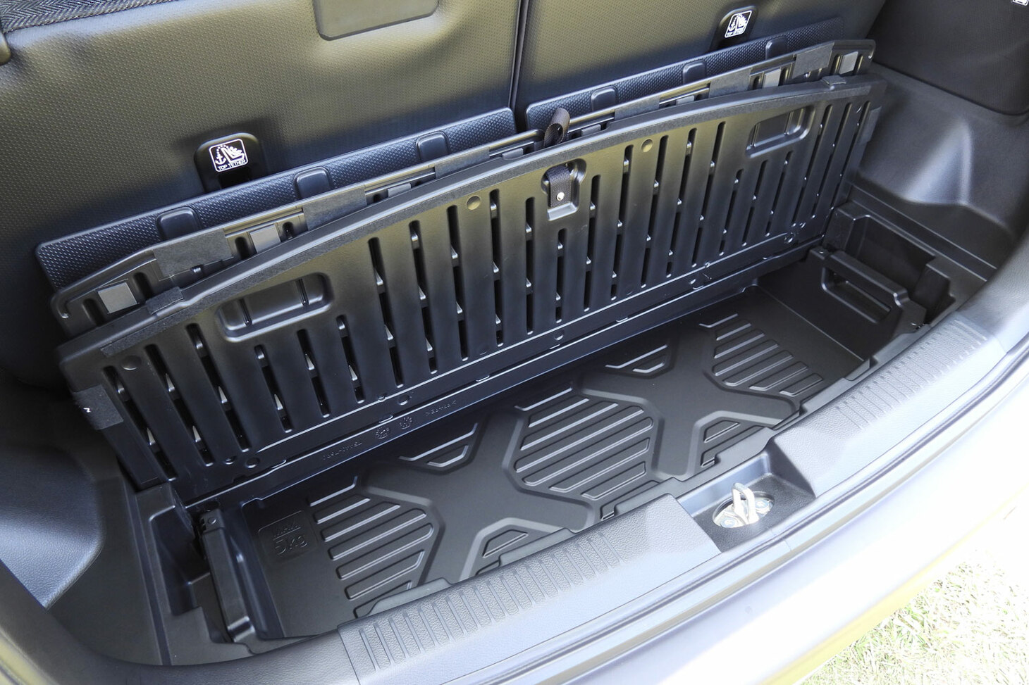 スズキ・クロスビー ハイブリッドMZ 内装・外装など88枚 【画像・写真】 - webCG