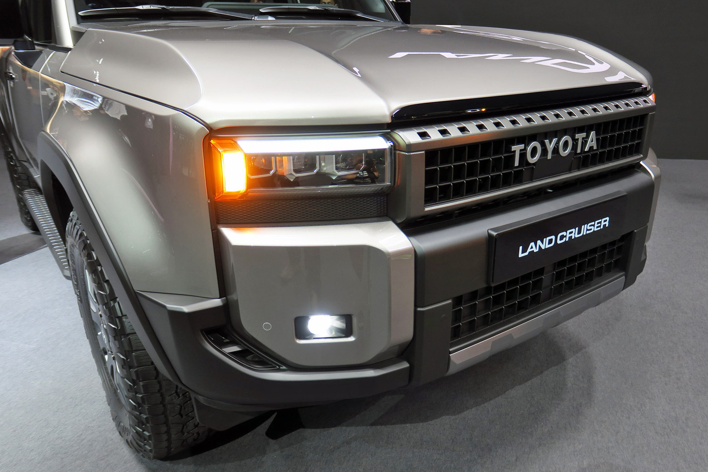 トヨタ・ランドクルーザー“250” 内装・外装など73枚 【画像・写真】 - webCG