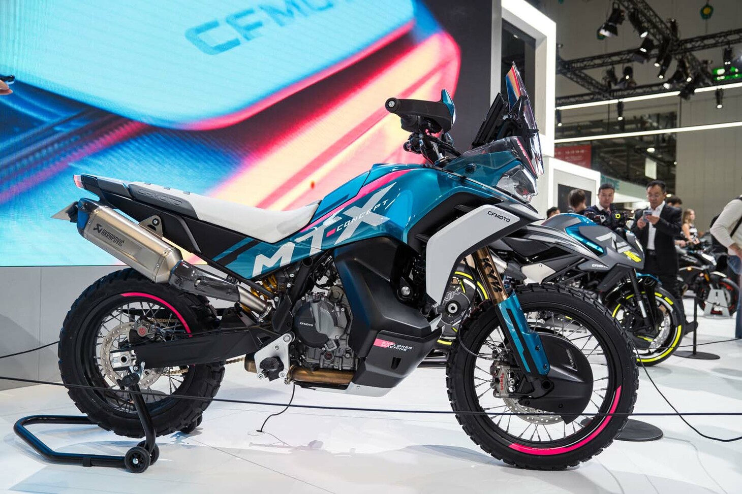 モーターサイクルショー「EICMA 2023」の会場から 内装・外装など30枚 【画像・写真】 - webCG