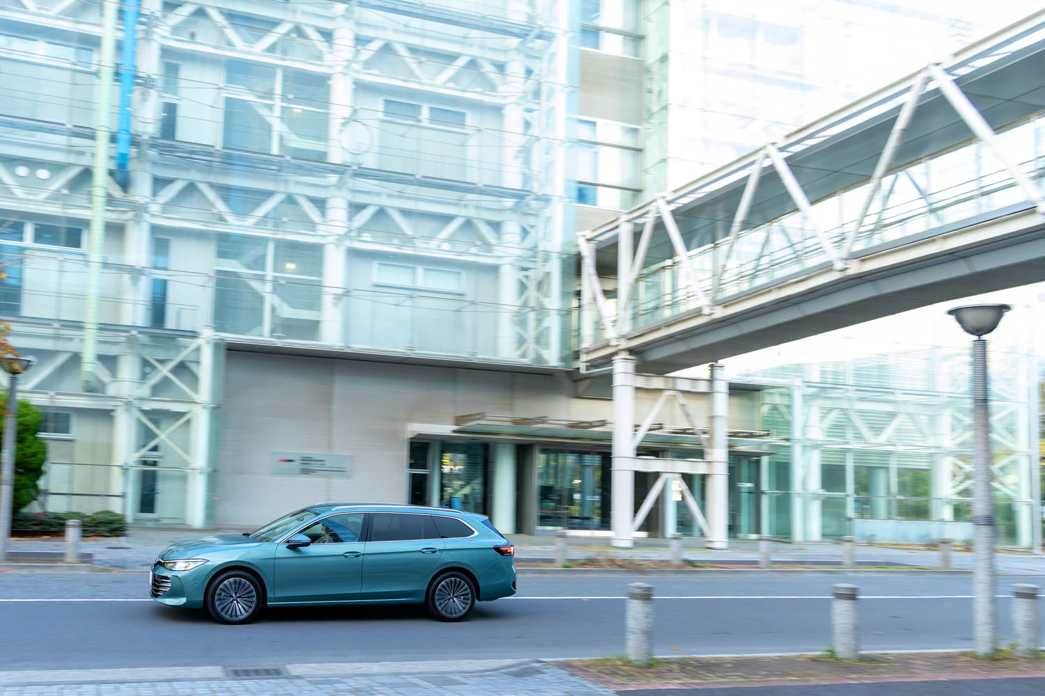 新時代のステーションワゴン「フォルクスワーゲン・パサート」を知る 【新型「フォルクスワーゲン・パサート」の魅力に迫る＜AD＞】 - webCG