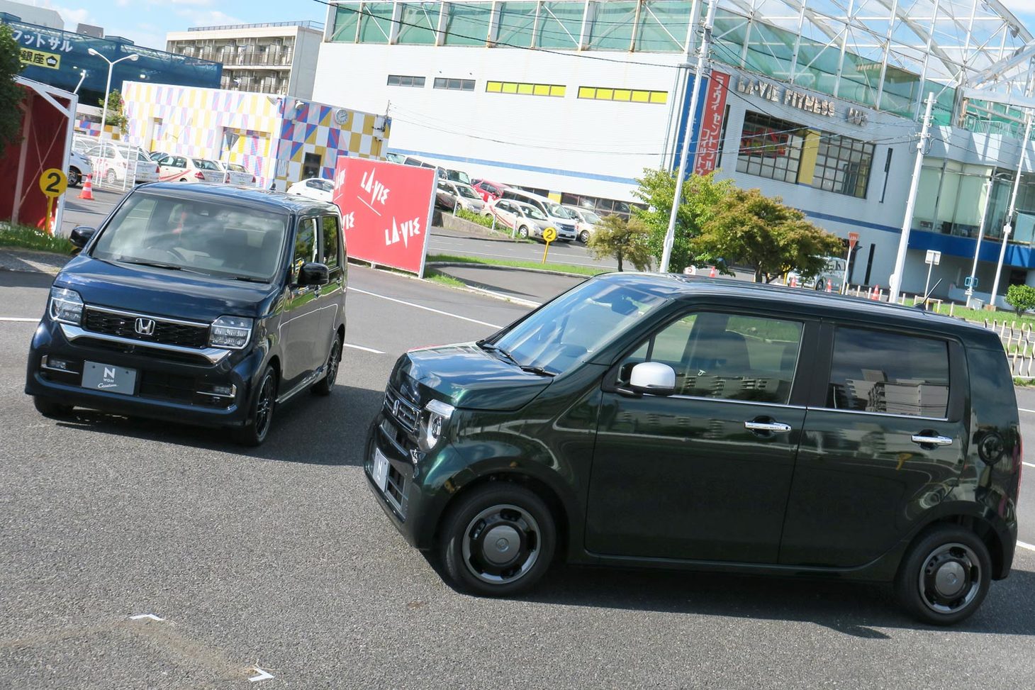 ホンダN-WGN Lスタイル＋ ビター／N-WGNカスタムL・ターボ／N-WGN L 内装・外装など48枚 【画像・写真】 - webCG