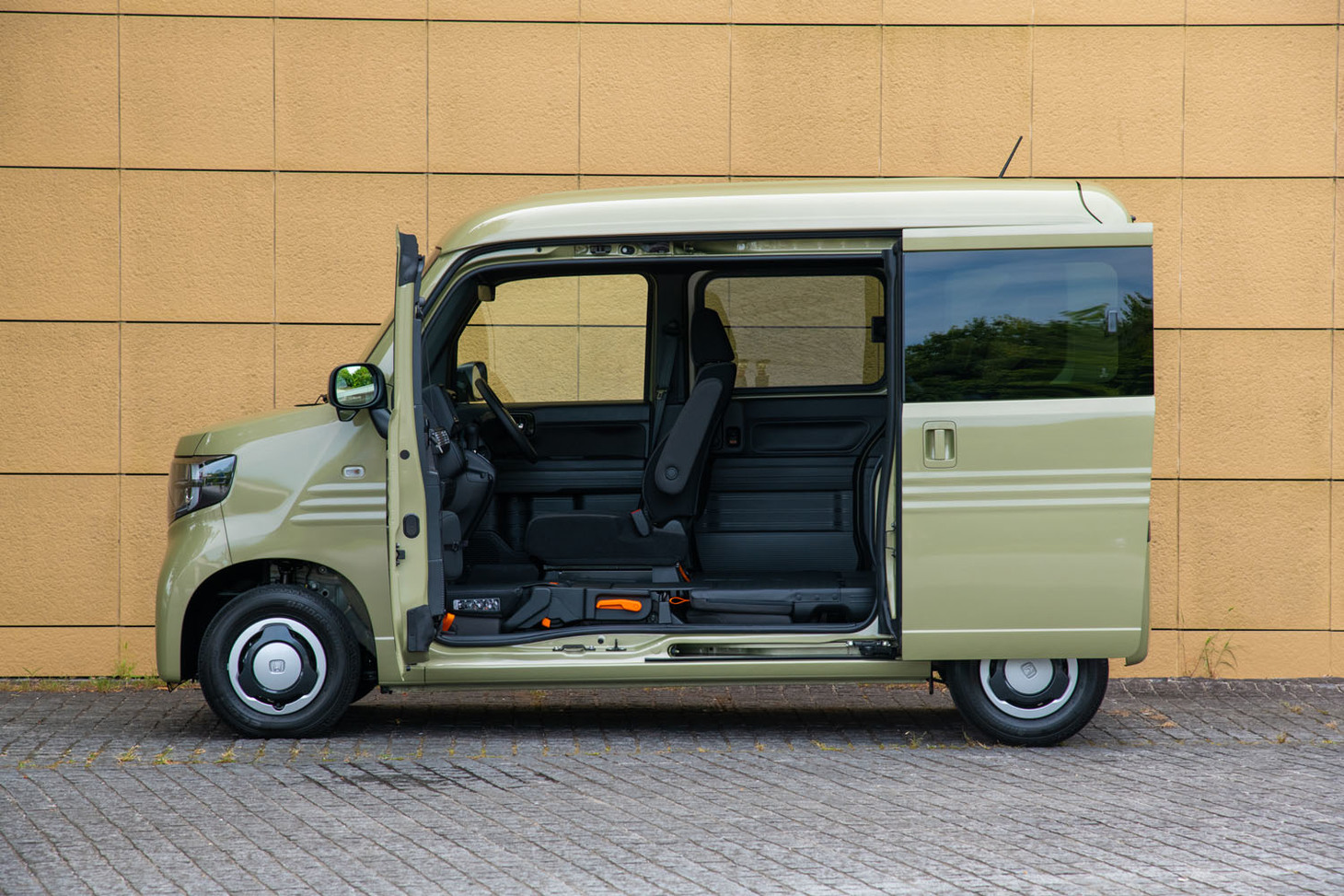 ホンダN-VAN ＋STYLE FUN／N-VAN ＋STYLE COOL／N-VAN G【試乗記】 の画像24枚 - webCG