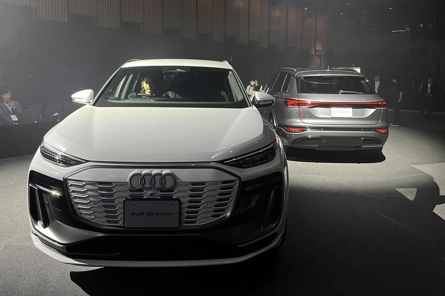 アウディQ6 e-tron 内装・外装など67枚 【画像・写真】 - webCG