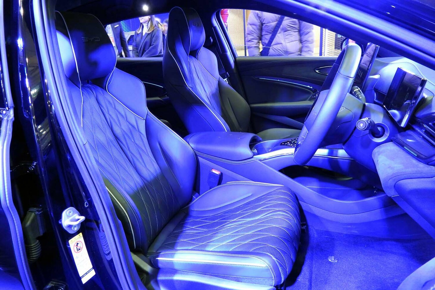 東京オートサロン2024（BYD） 内装・外装など17枚 【画像・写真】 - webCG