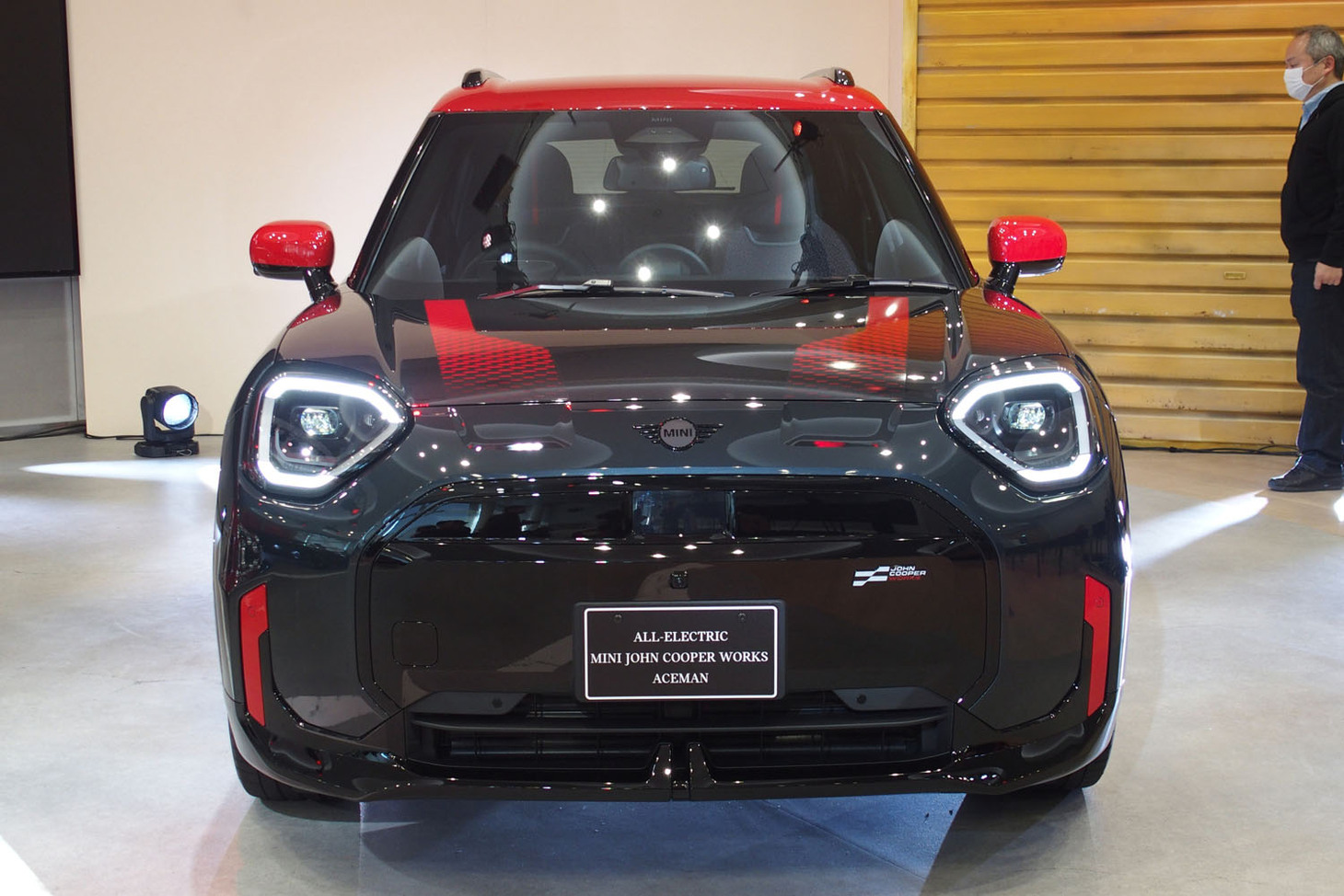 MINIジョンクーパーワークスE／ジョンクーパーワークス エースマンE 内装・外装など124枚 【画像・写真】 - webCG