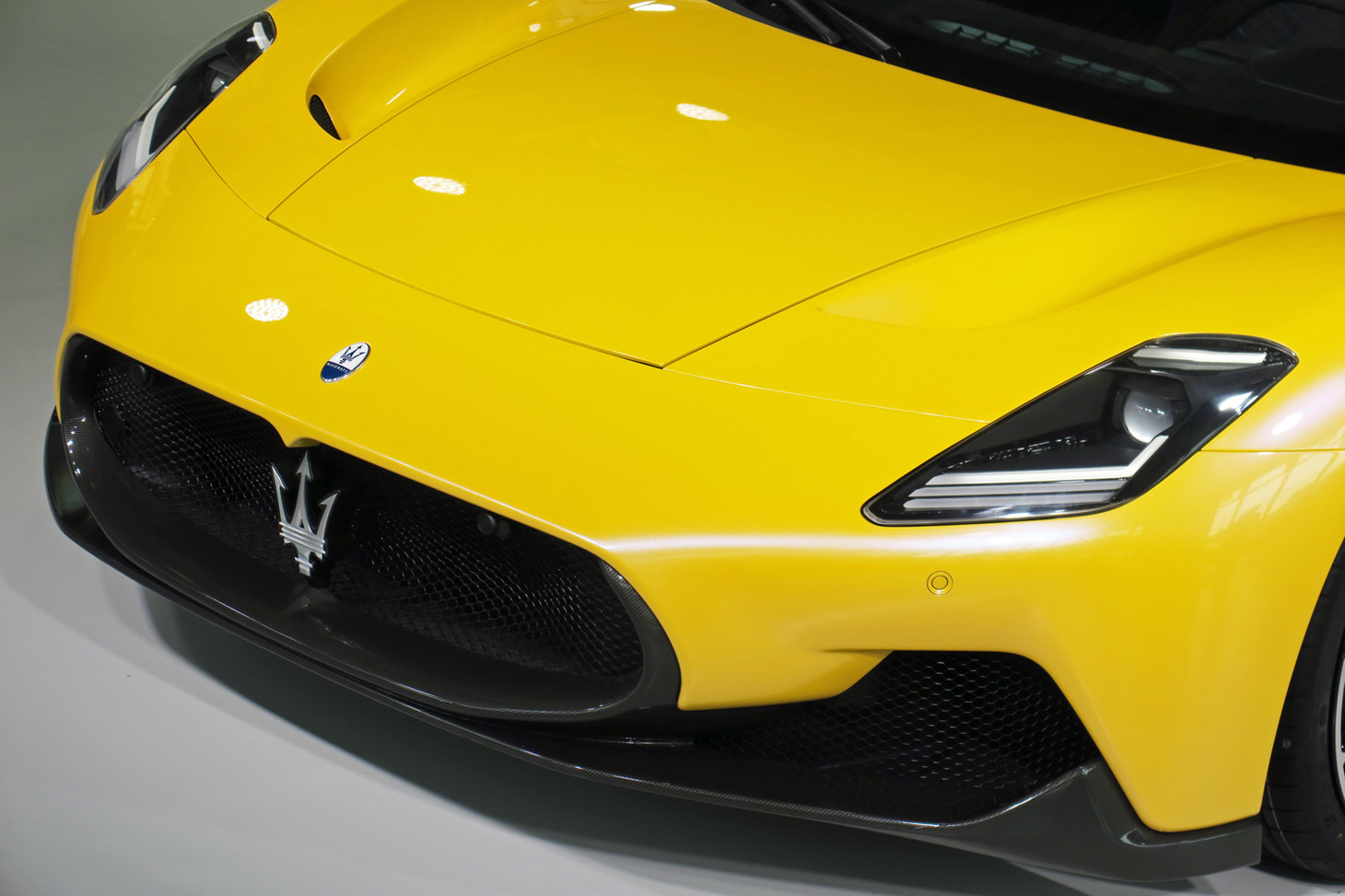 マセラティMC20 内装・外装など42枚 【画像・写真】 - webCG